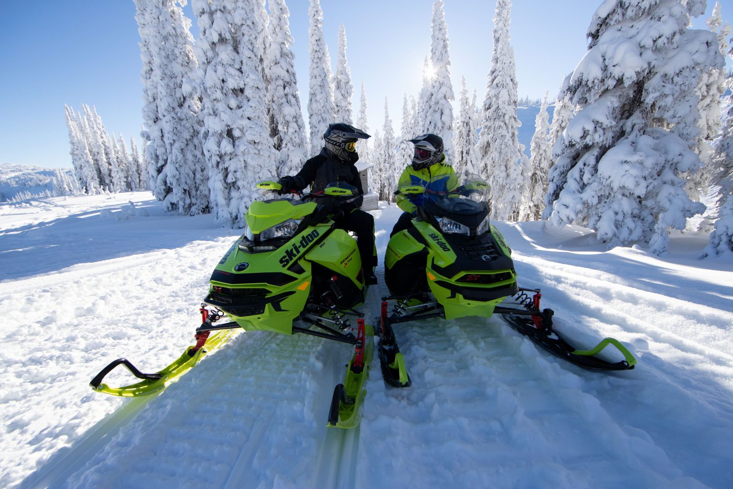 Snowmobile tour 6 days Quebec-Monts Valin-Charlevoix